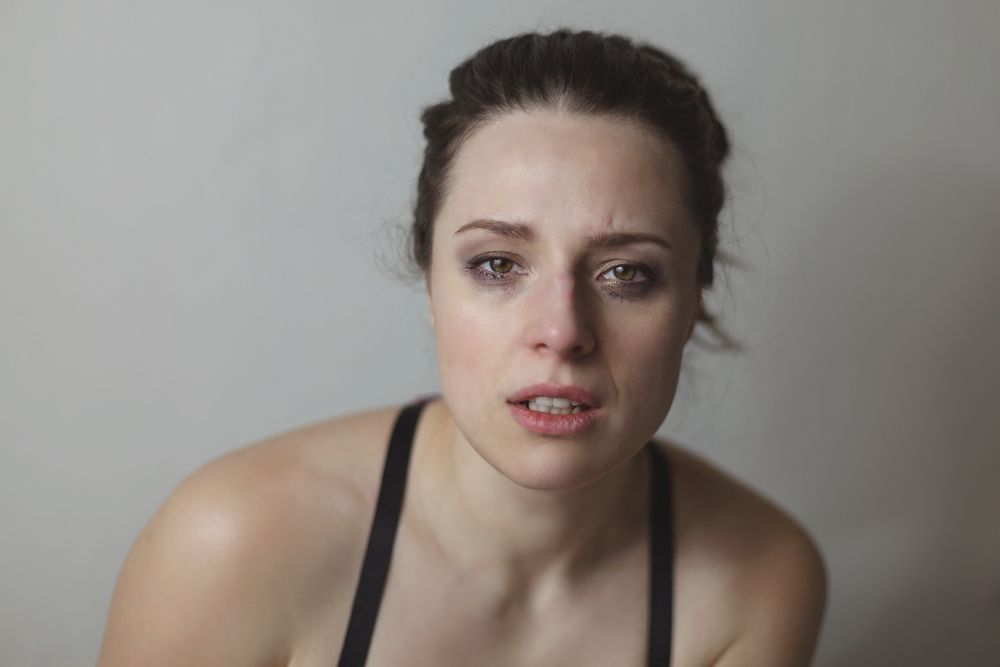 Proč se řasenka obtiskává, rozmazává a vypadáme jako uplakané? - WomanOnly